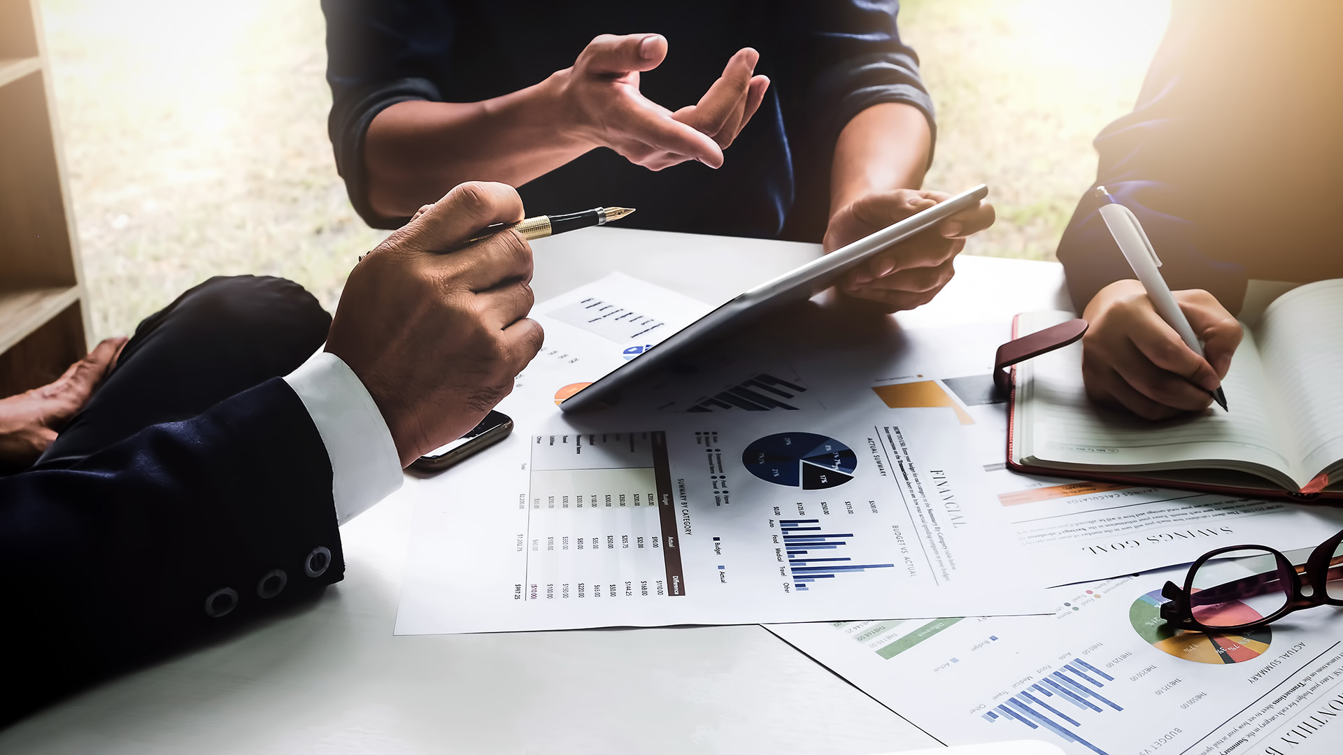 Leading Through Financial Excellence Program by ExecOnline